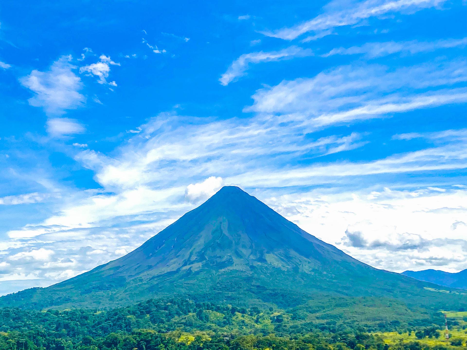 Arenal Volcano | Seismic or economic activity — You Come